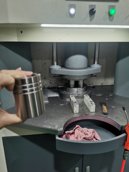 How to improve the hardness and wear resistance of mold accessories ...